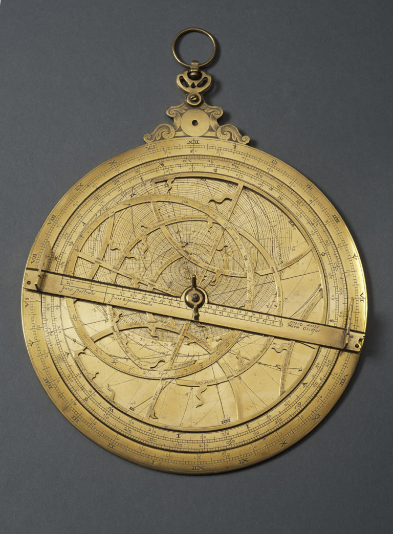 Astrolabe – Mesurer le Ciel et la Terre